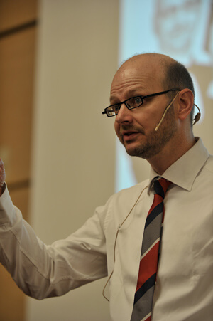 Biomimetic & Esthetic Dentistry Mentors | Professor Pascal Magne